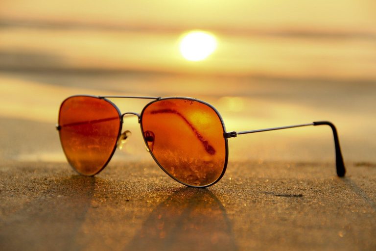 A Complete Guide to Different Sunglasses Types for Every Style